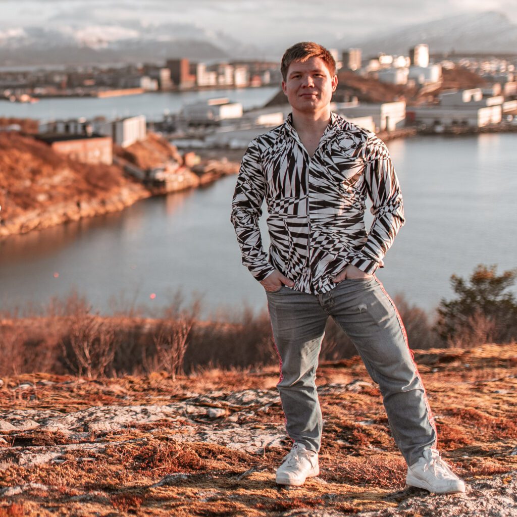 Samisk artist med podcast fra Berlin: - Vil løfte fram unge talenter ...