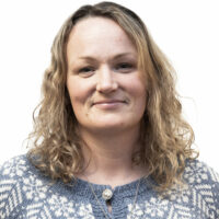 Små bygger slott, store bygger samfunn: Barnehagedagen i Finneidfjord ...